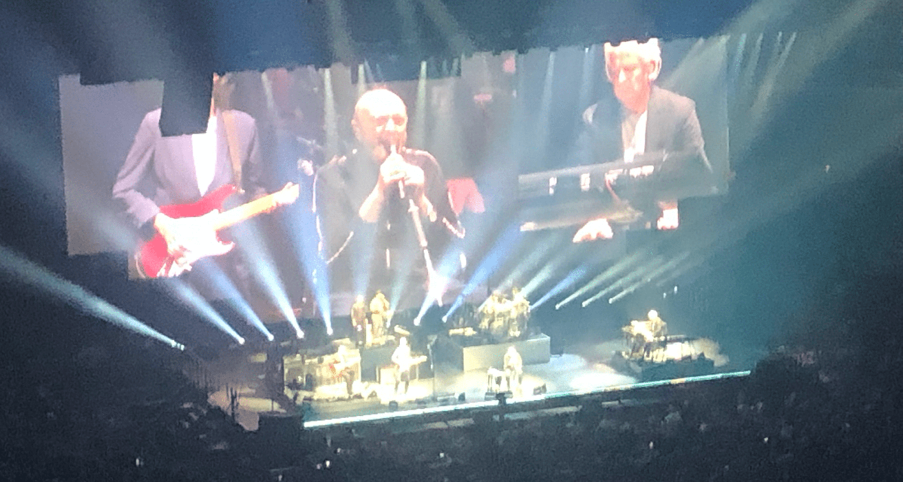 Genesis The Last Domino? Tour at The United Center Chicago, Illinois ...