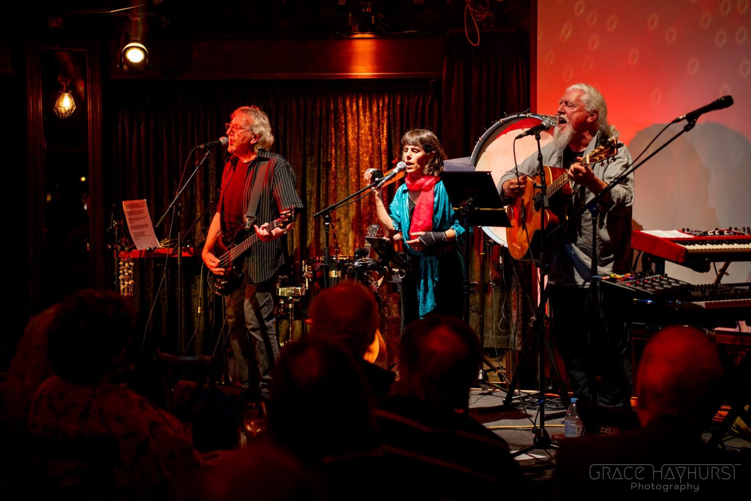 Dave Bainbridge and Sally Minnear at the Bedford in London – Proghurst